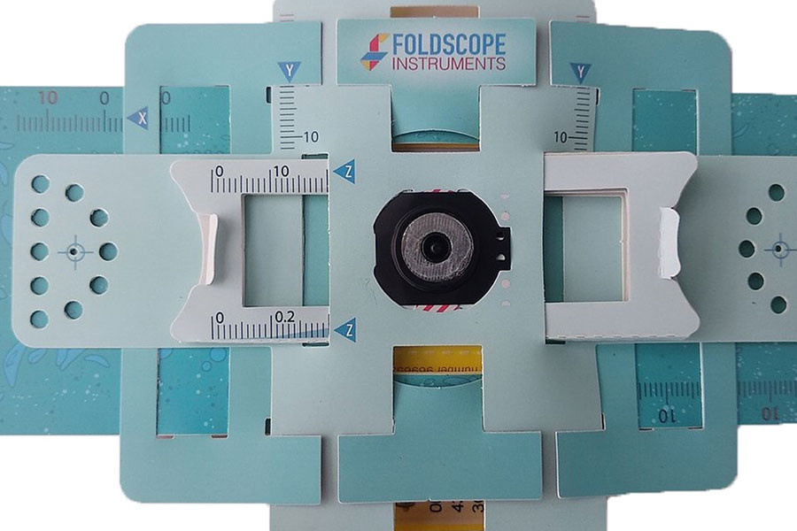 Microscópio de papel - Foldscope